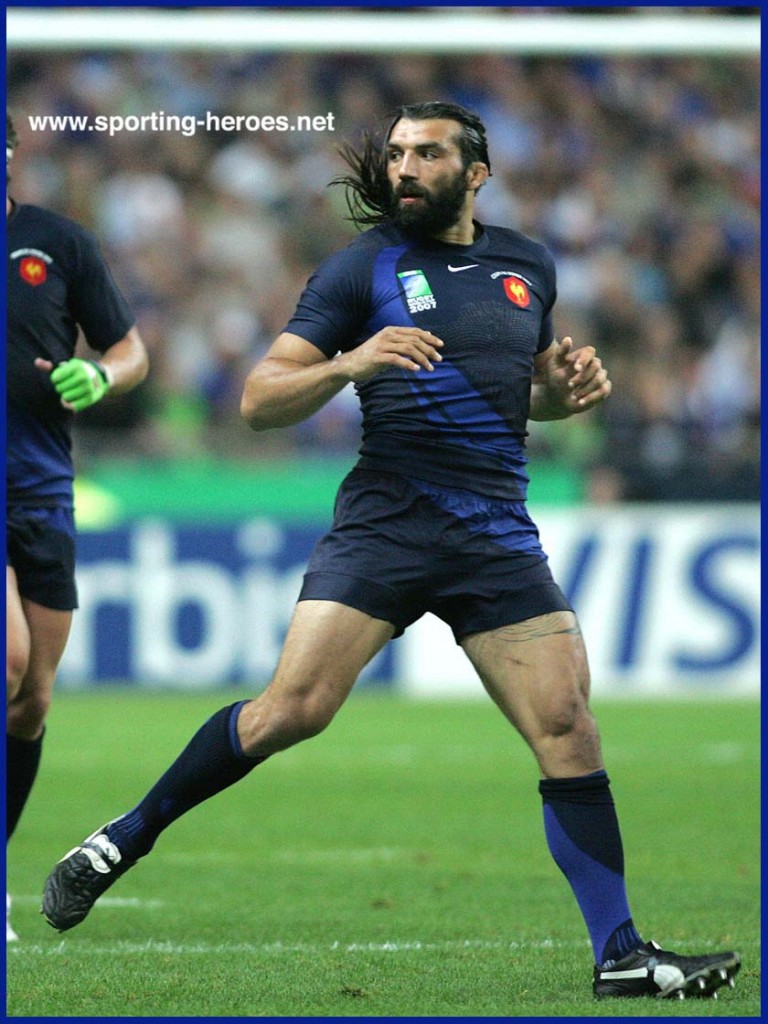 Tatouage Chabal, tatouage tribal sur la cuisse : le tattoo de Sébastien ...
